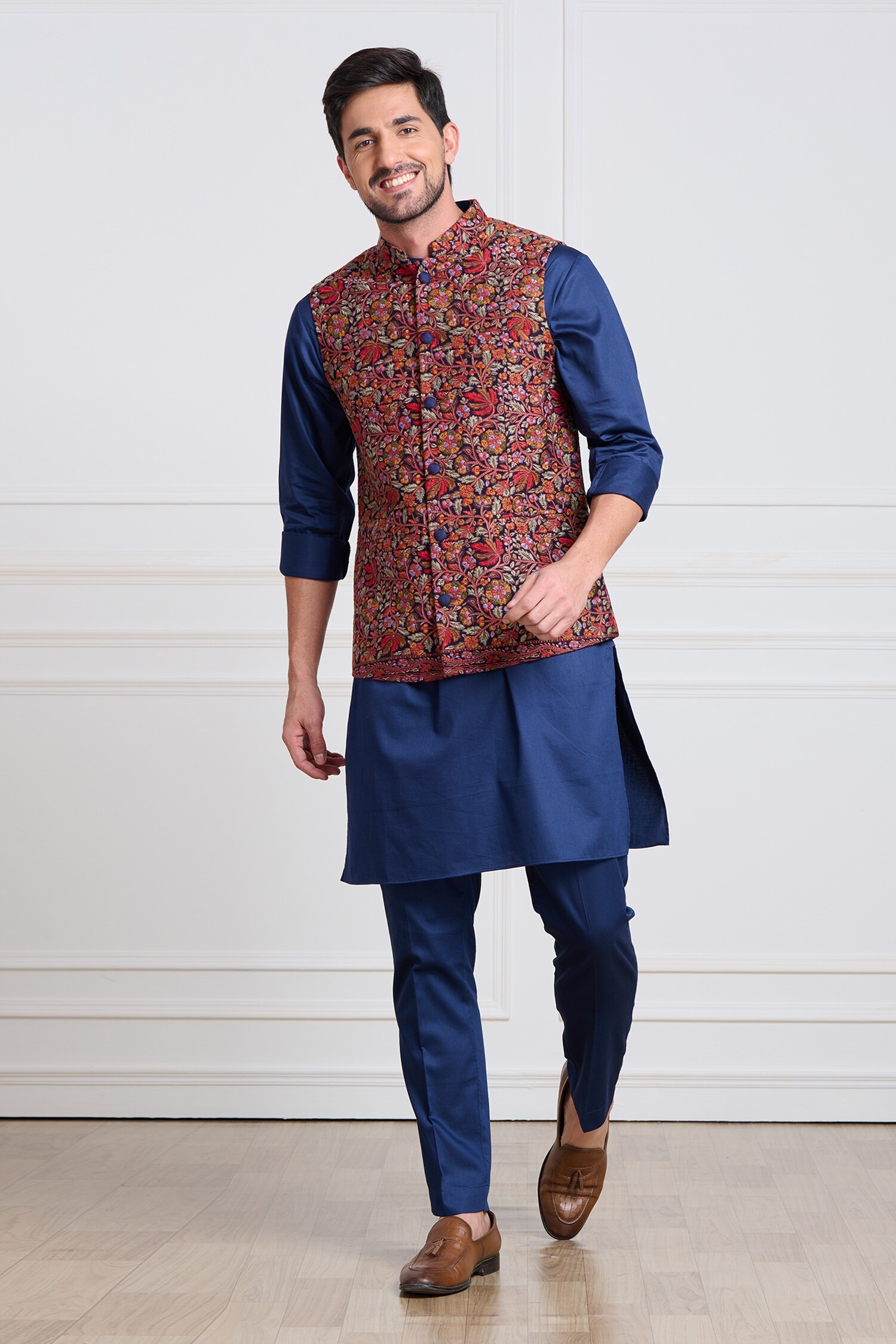 Buy Blue Pashmina Wool Embroidered Thread Work Floral Bundi For Men By