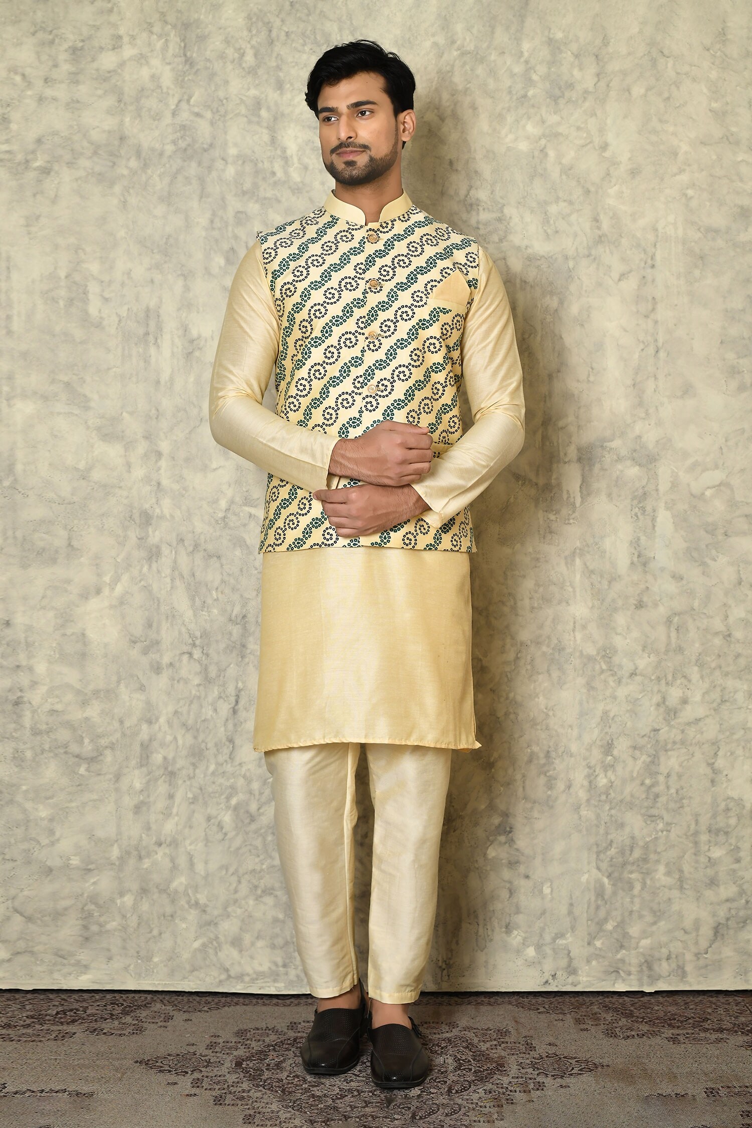 Buy Samyukta Singhania Beige Spiral Bandhani Print Cotton Silk Bundi ...