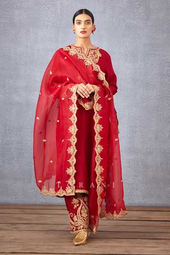 Buy Torani Raw Silk Sindoori Pushti Embroidered Kurta Set Online | Aza ...