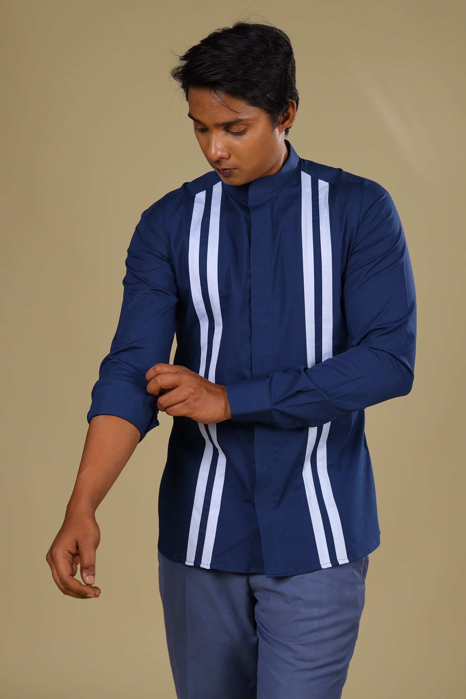 Buy Hilo Design Blue Poplin Lycra Turk Shirt Online | Aza Fashions