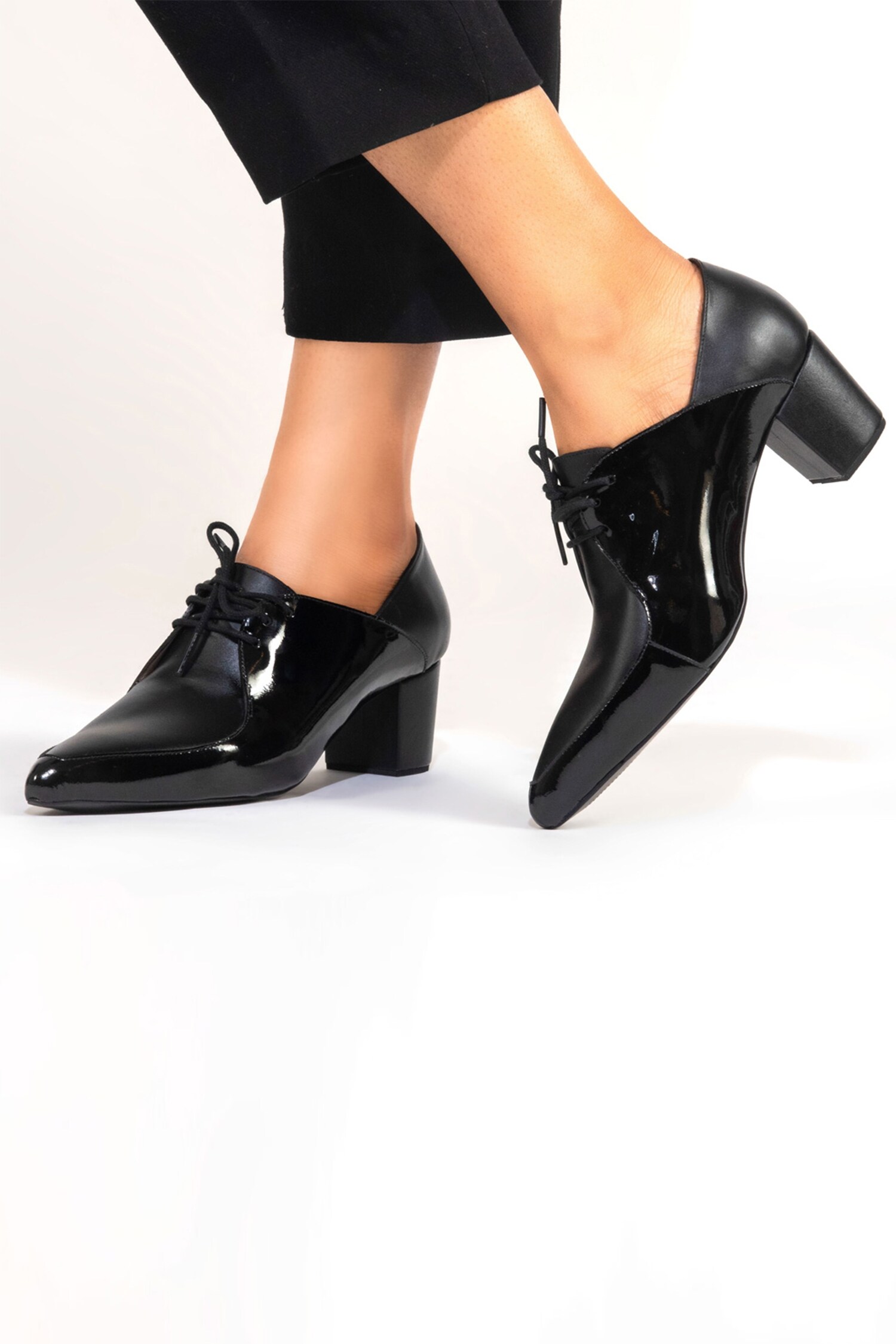 Buy OCEEDEE Black Soft Leather Doris Pointed Toe Block Heels Online ...