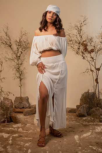 Buy Label Reyya White Rayon Crepe Lace Embroidered Skirt Online | Aza ...