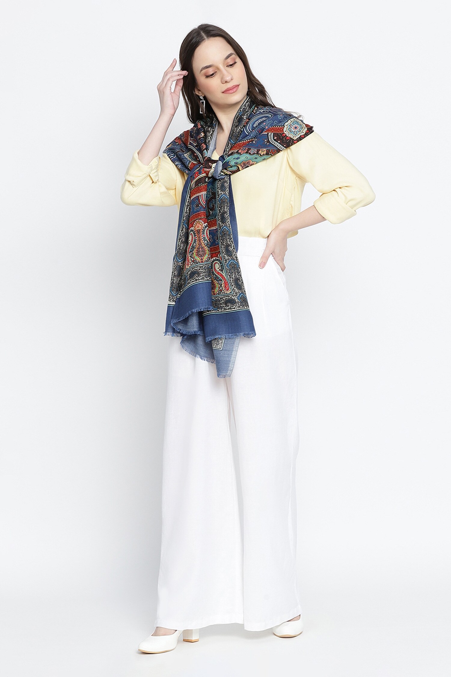 Buy Shingora Floral And Mughal Print Stole Online | Aza Fashions