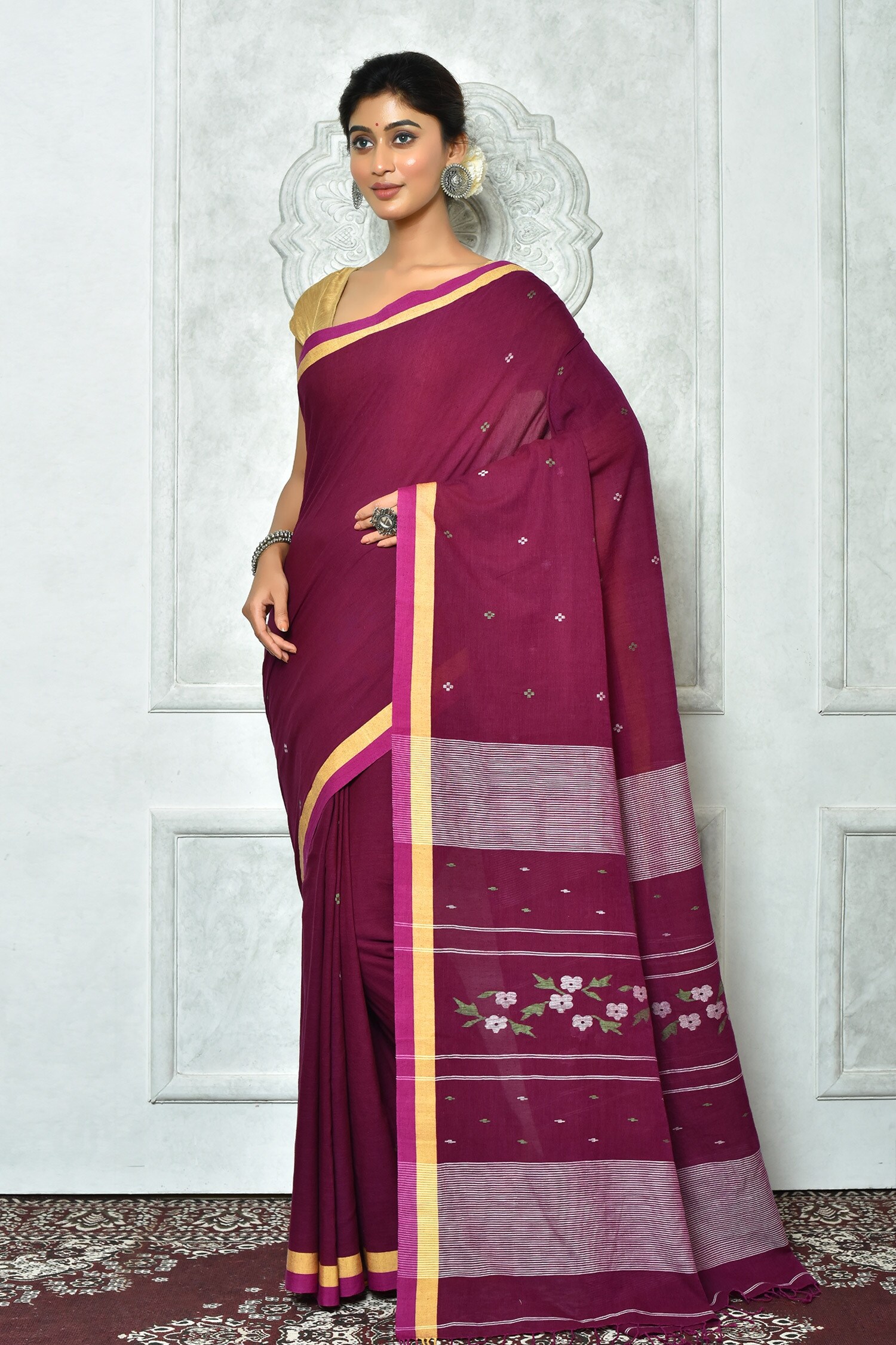 Buy Purple Pure Cotton Woven Floral Pattern Jamdani Saree For Women by ...