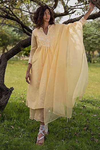Buy Yellow Anarkali 100% Silk Chanderi Embroidered Aari Sequin Placket ...