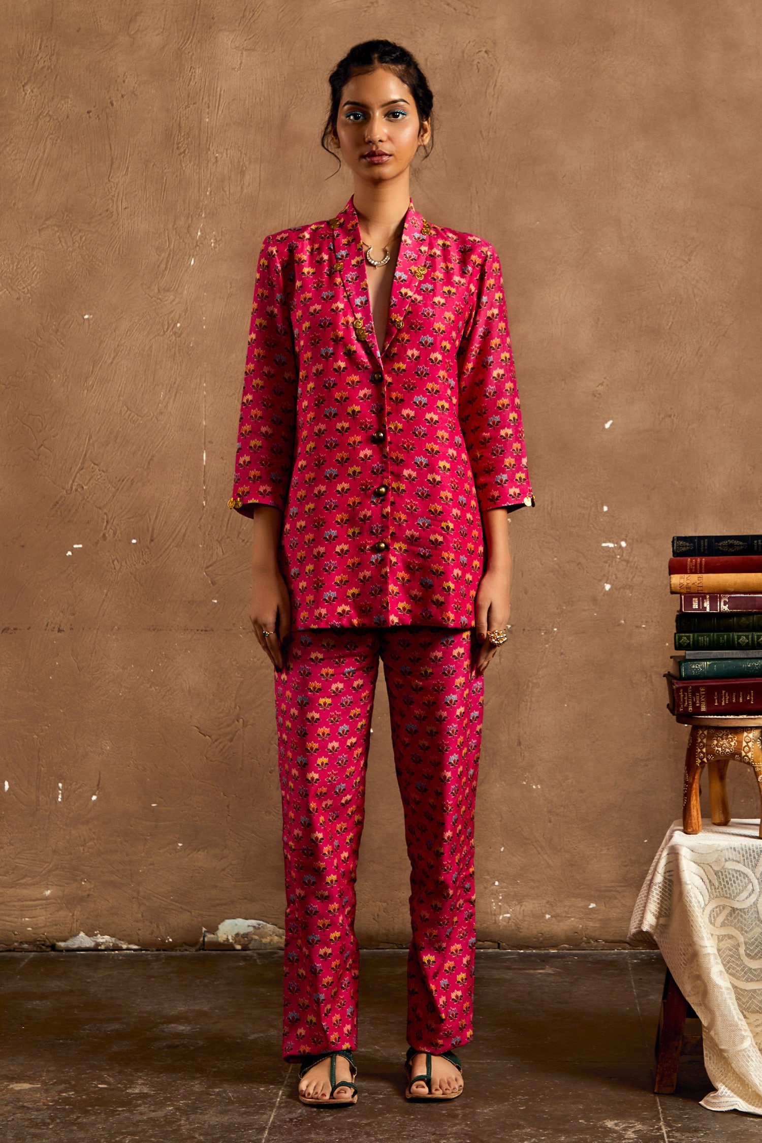 Buy Label Kinjal Modi Pink Cotton Silk Shawl Collar Printed Blazer And ...