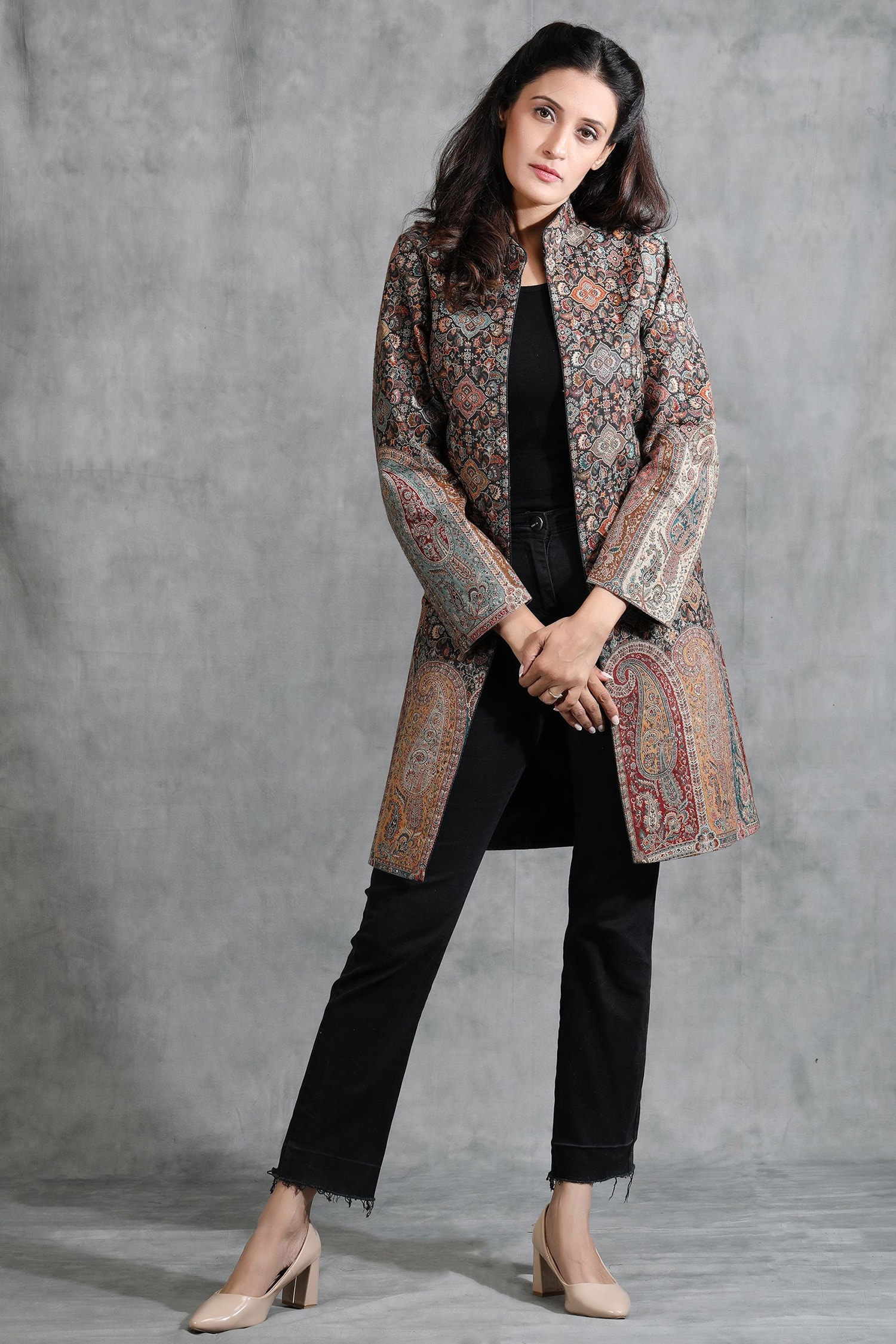 Buy Dusala Shawls Black Handwoven Pashmina Long Jacket Online | Aza ...