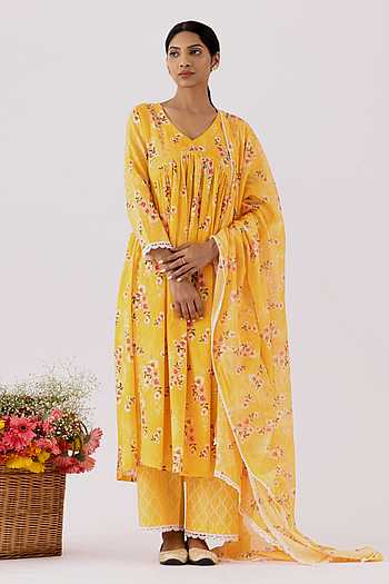 Buy Yellow Cotton Cambric Print Flower Bouquet V Neck Anarkali Set For ...