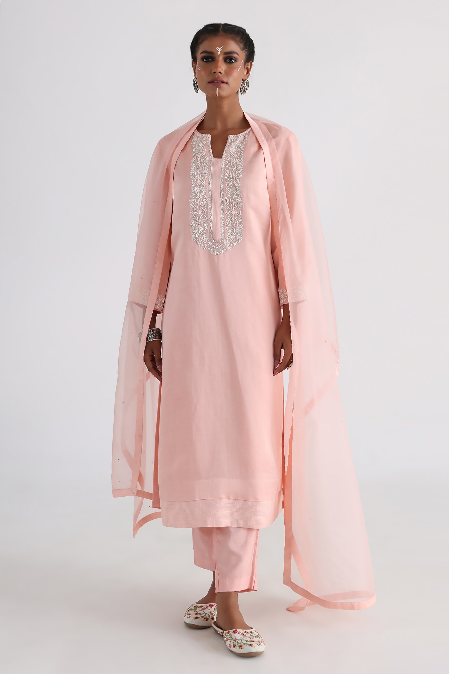 Buy Smriti by Anju Agarwal Pink Ruhae Yoke Embroidered Kurta Set Online ...
