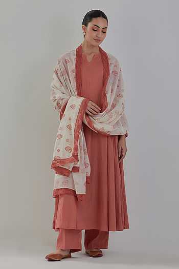 Buy Juanita by Shubhda Pink Cotton Side-gathered Anarkali Set Online ...
