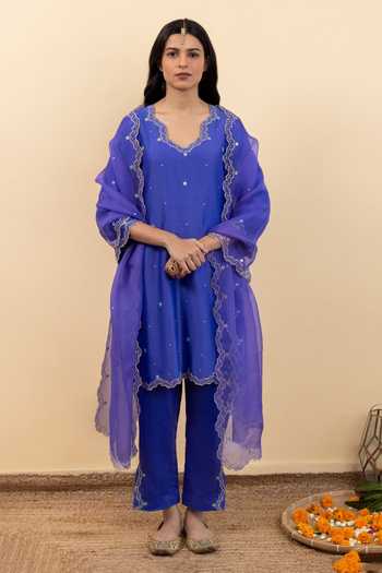 Buy Purple Chanderi Embroidery Bead V Neck Isla Kurta Set For Women by ...