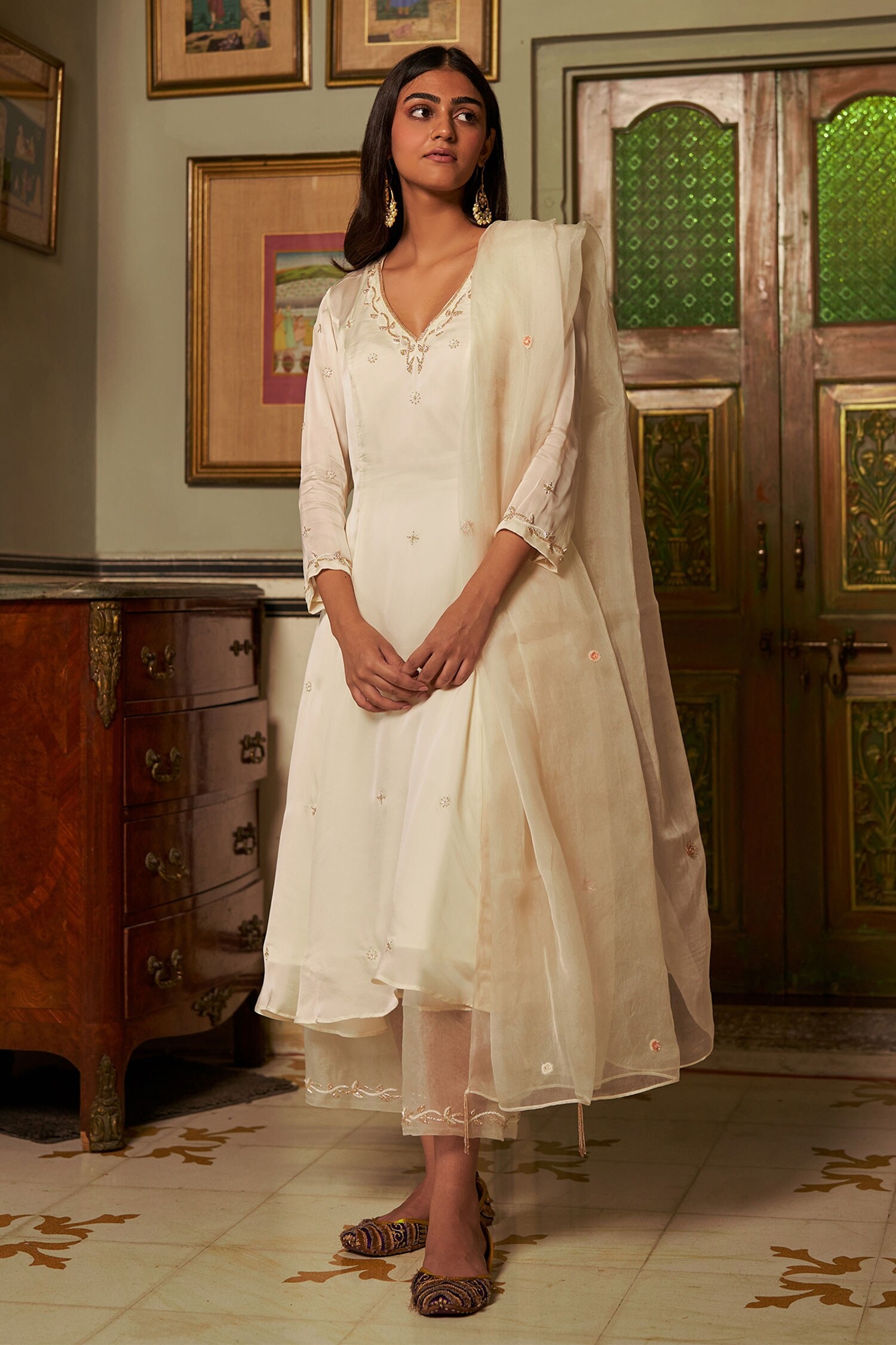 Buy Off White Kurta Satin Embellished Anarkali Set With Silk Organza ...