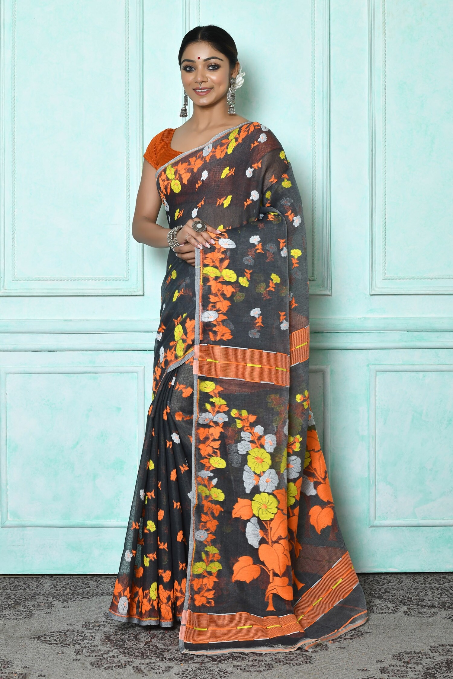 Buy Grey Silk Cotton Woven Jamdani Spring Saree For Women by Samyukta ...