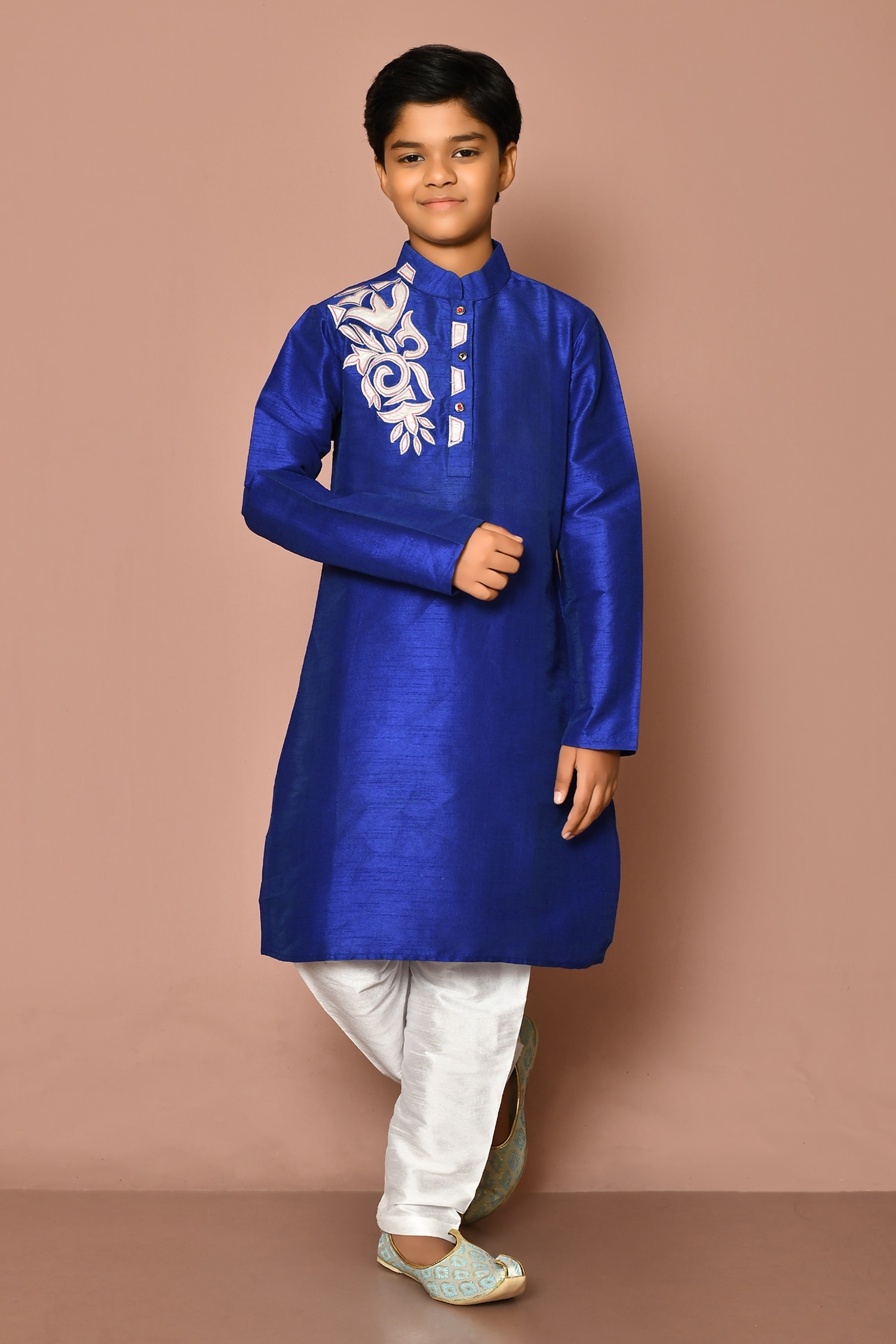 Buy Samyukta Singhania Blue Yoke Embroidered Kurta Set For Boys Online ...