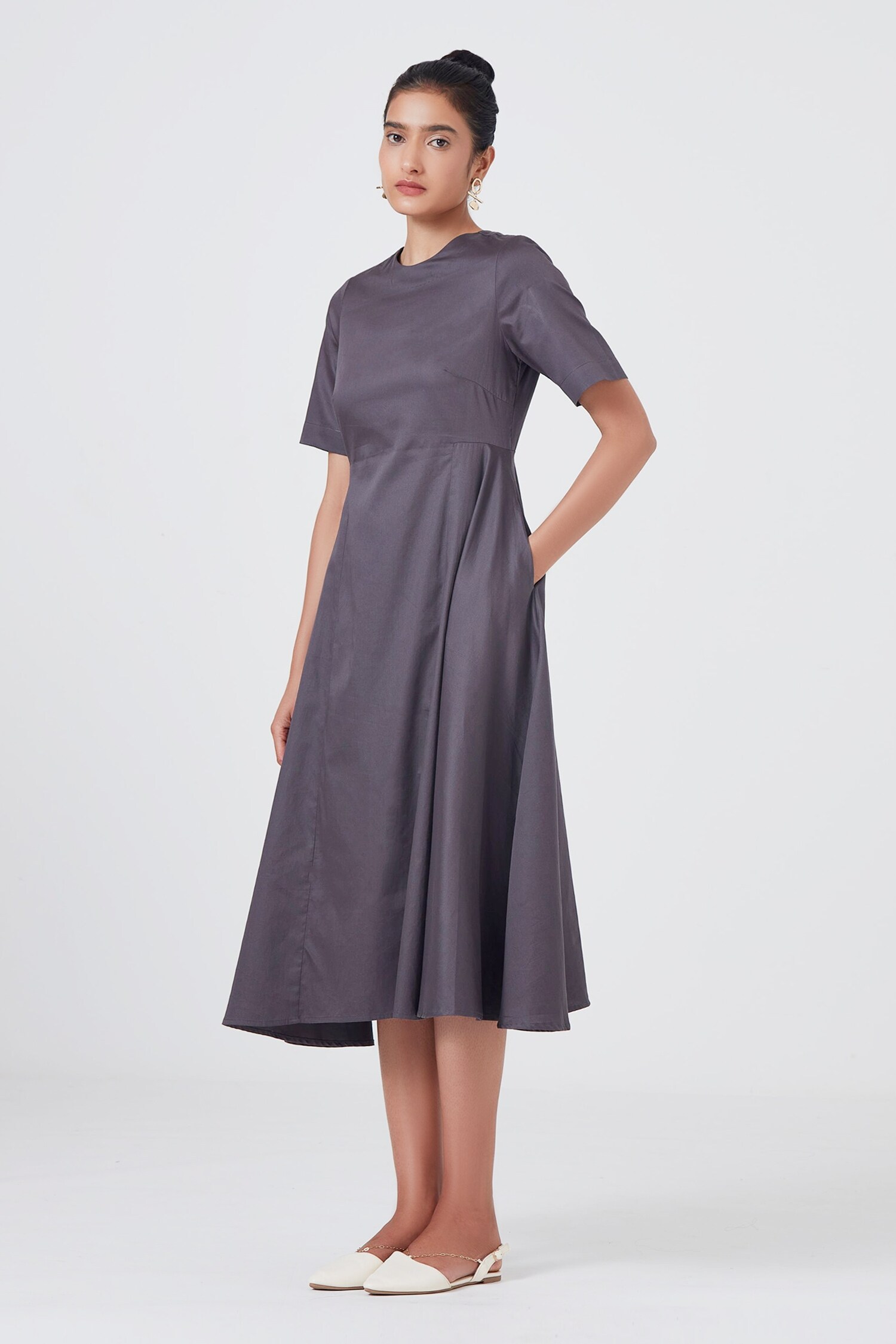 Buy The Summer House Grey Certified Organic Cotton With Satin Smooth ...