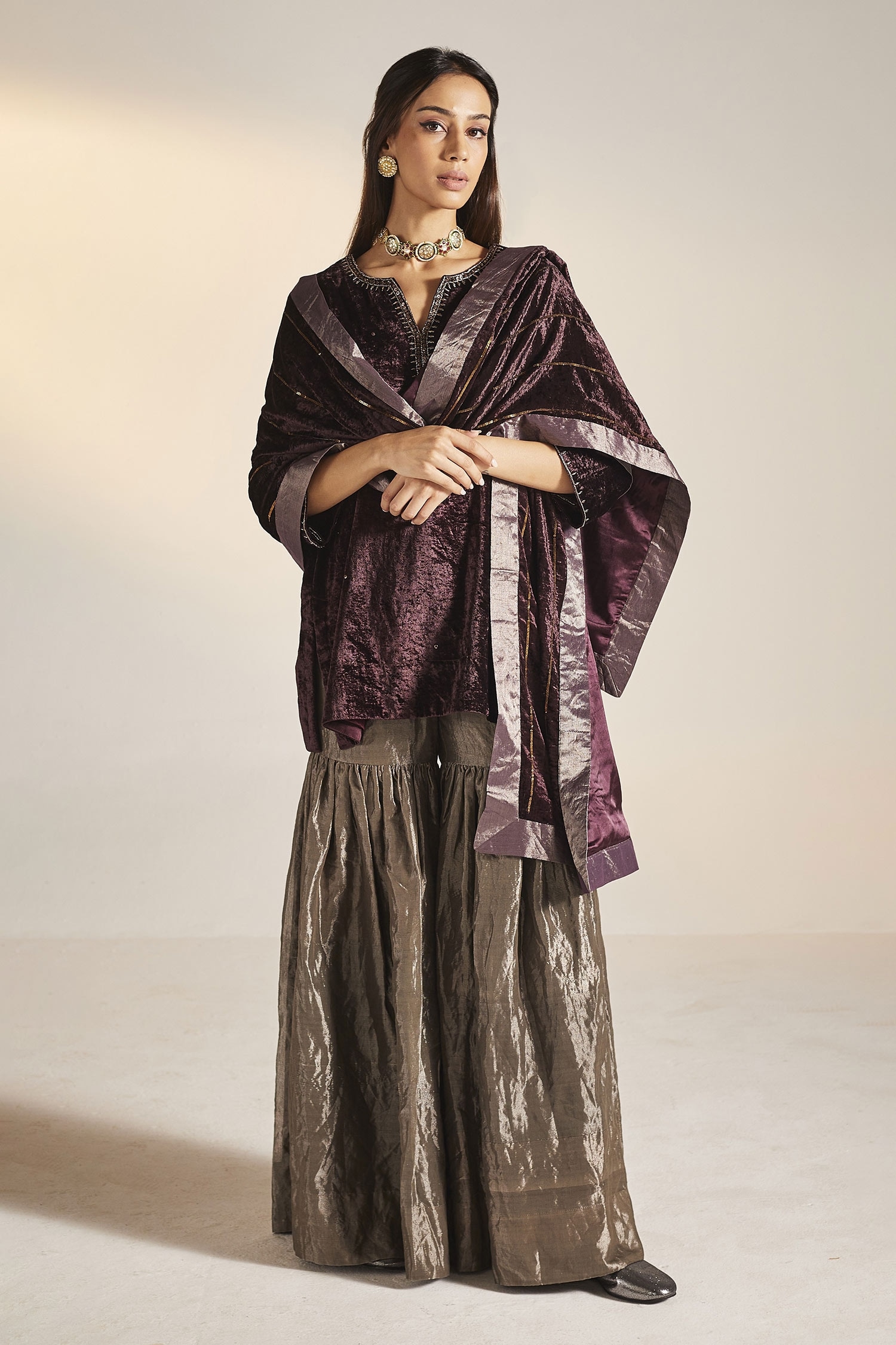 Buy Shorshe Clothing Purple Silk Velvet Hand Embroidered Dupatta Online ...