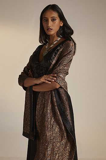 Buy Black Brocade Silk Woven Floral Banarasi Dupatta For Women by ...