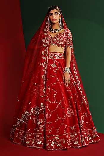 Buy Red Velvet Embroidery Thread Sweetheart Neck Hena Bridal Lehenga ...