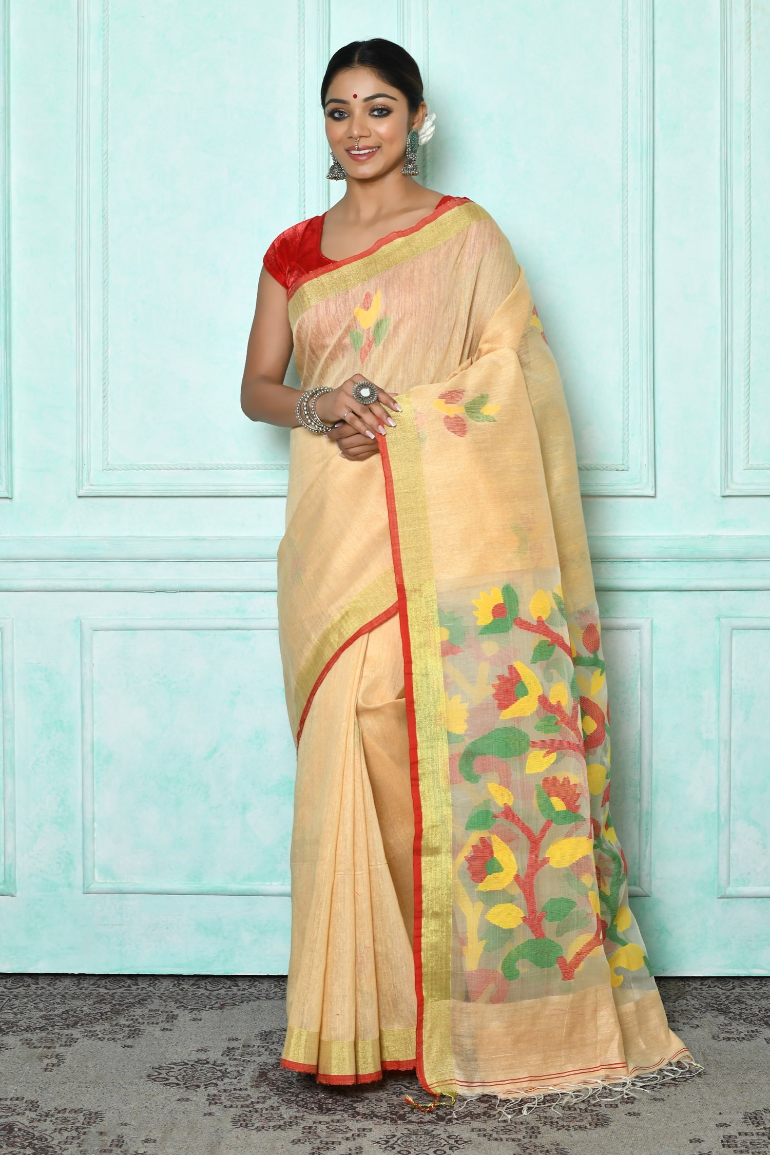 Buy Beige Matka Silk Woven Floral Pattern Jamdani Saree For Women by ...