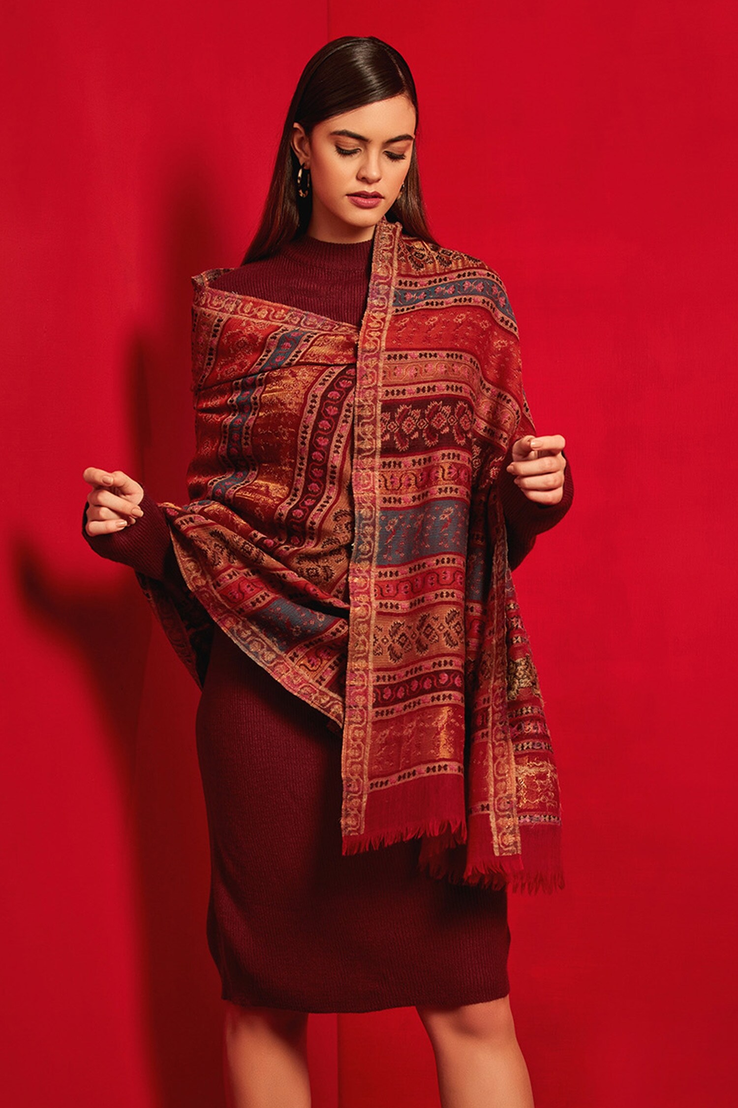 Buy Shingora Abstract Woven Pattern Stole Online | Aza Fashions