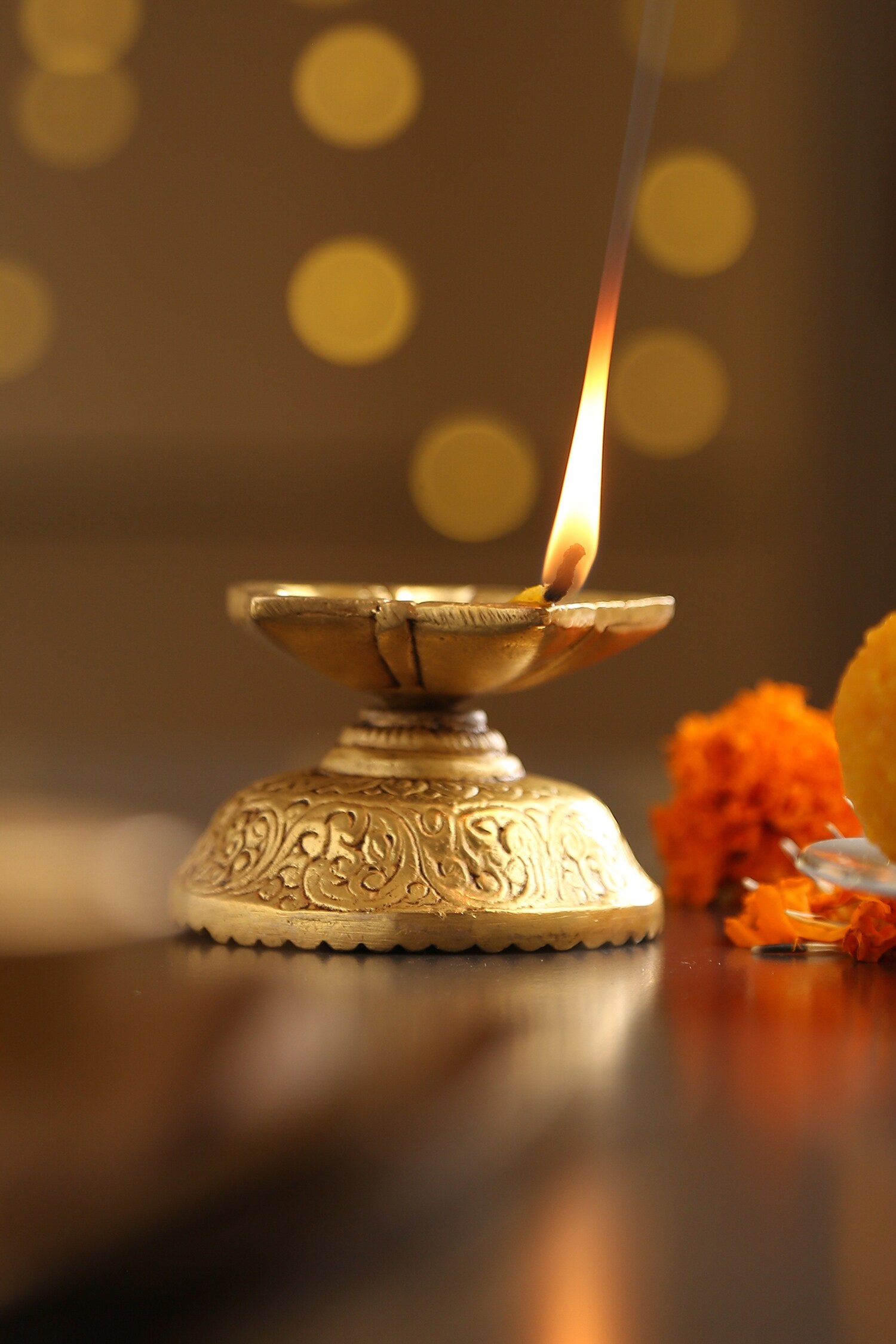 Buy Amoli Concepts Brass Flower Shaped Diya Online | Aza Fashions
