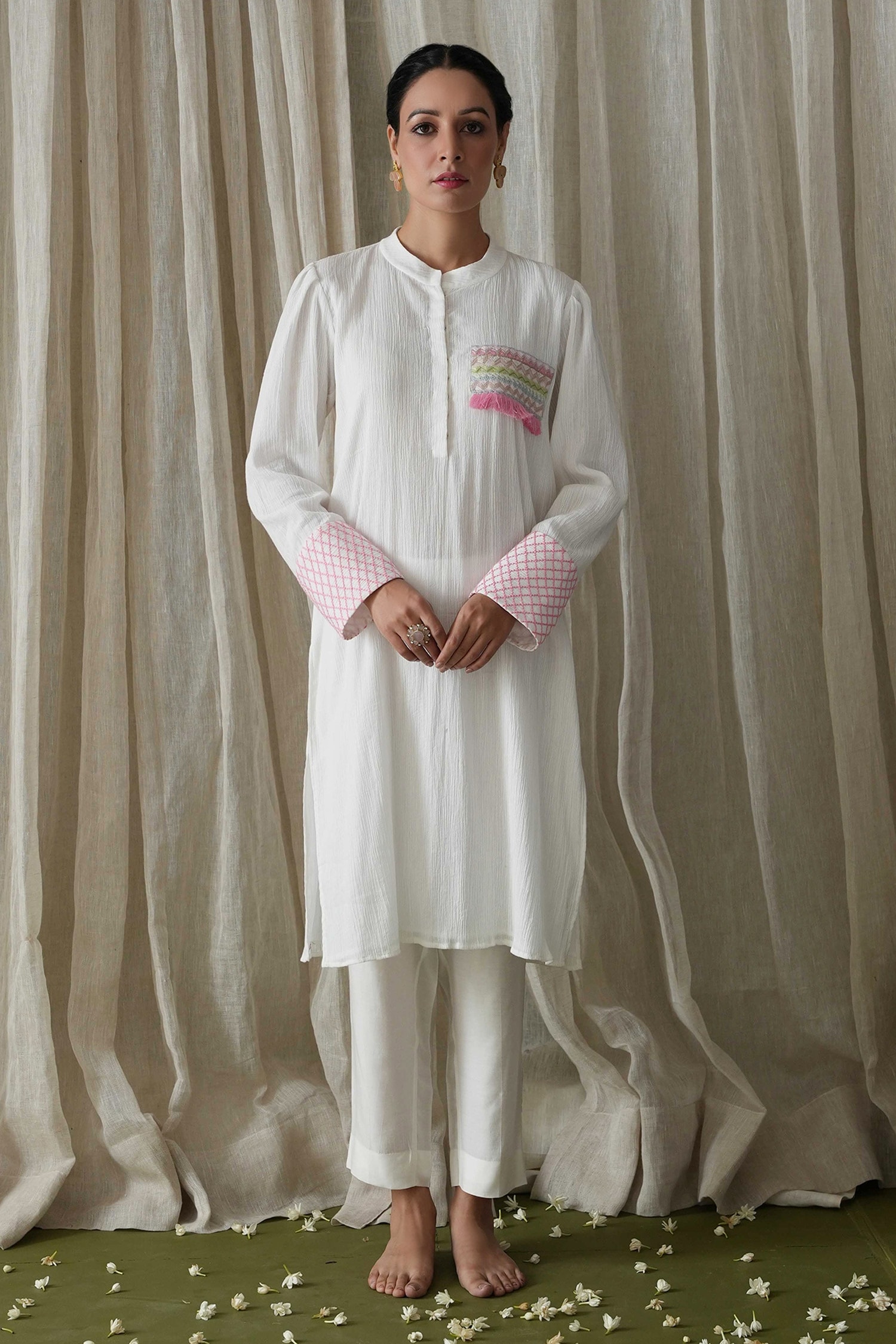 Buy White Kurta Crinkled Cotton Embroidered Resham Threads And Pant Set For Women by Kanika ...