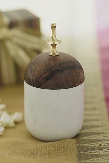 Buy COURTYARD Shweth Prasad Container Gift Box Online | Aza Fashions