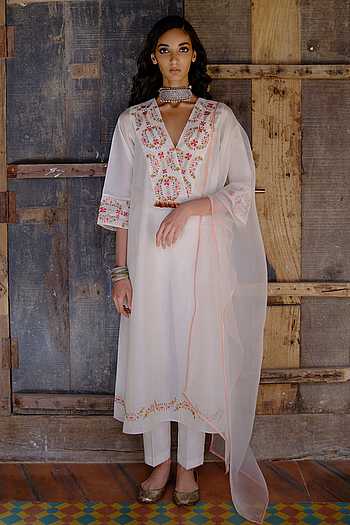 Buy Shikha Mehta Ivory Silk Chanderi Kurta Set Online | Aza Fashions
