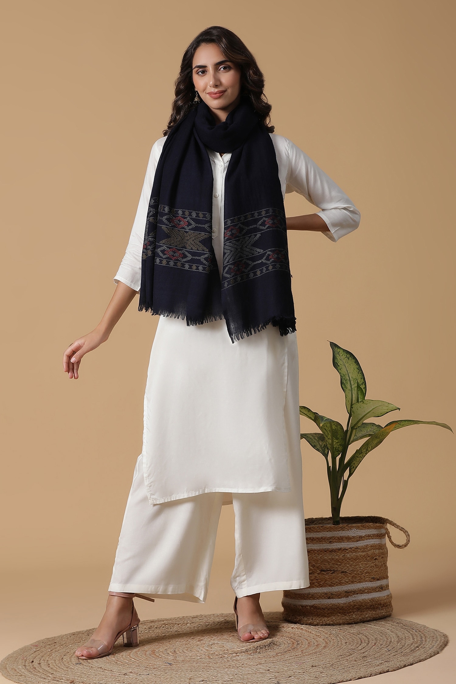 Buy Shingora Woollen Woven Shawl Online | Aza Fashions