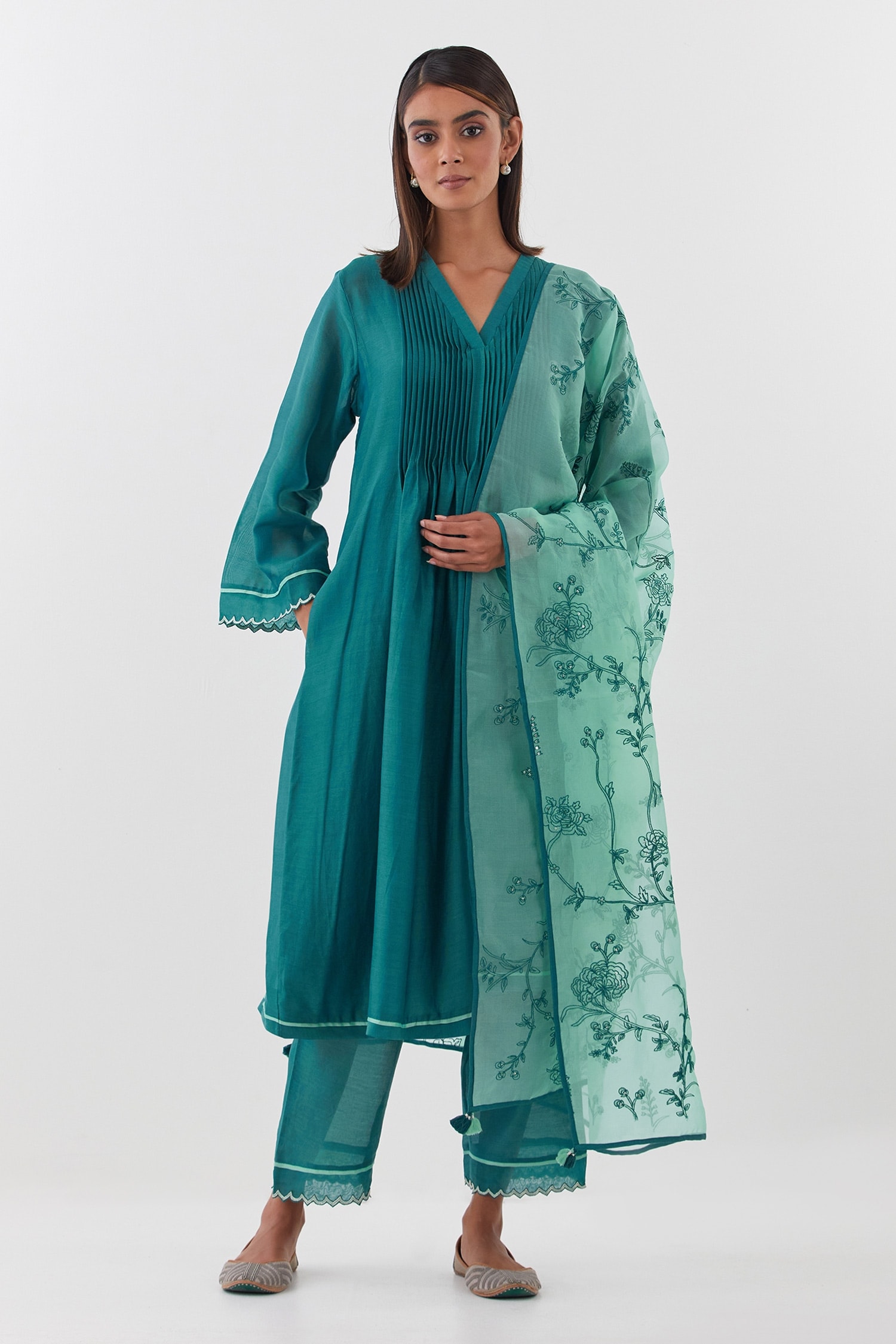 Buy Blue Chanderi Silk Embroidered Jaali V Neck Scalloped Hem Kurta Set ...