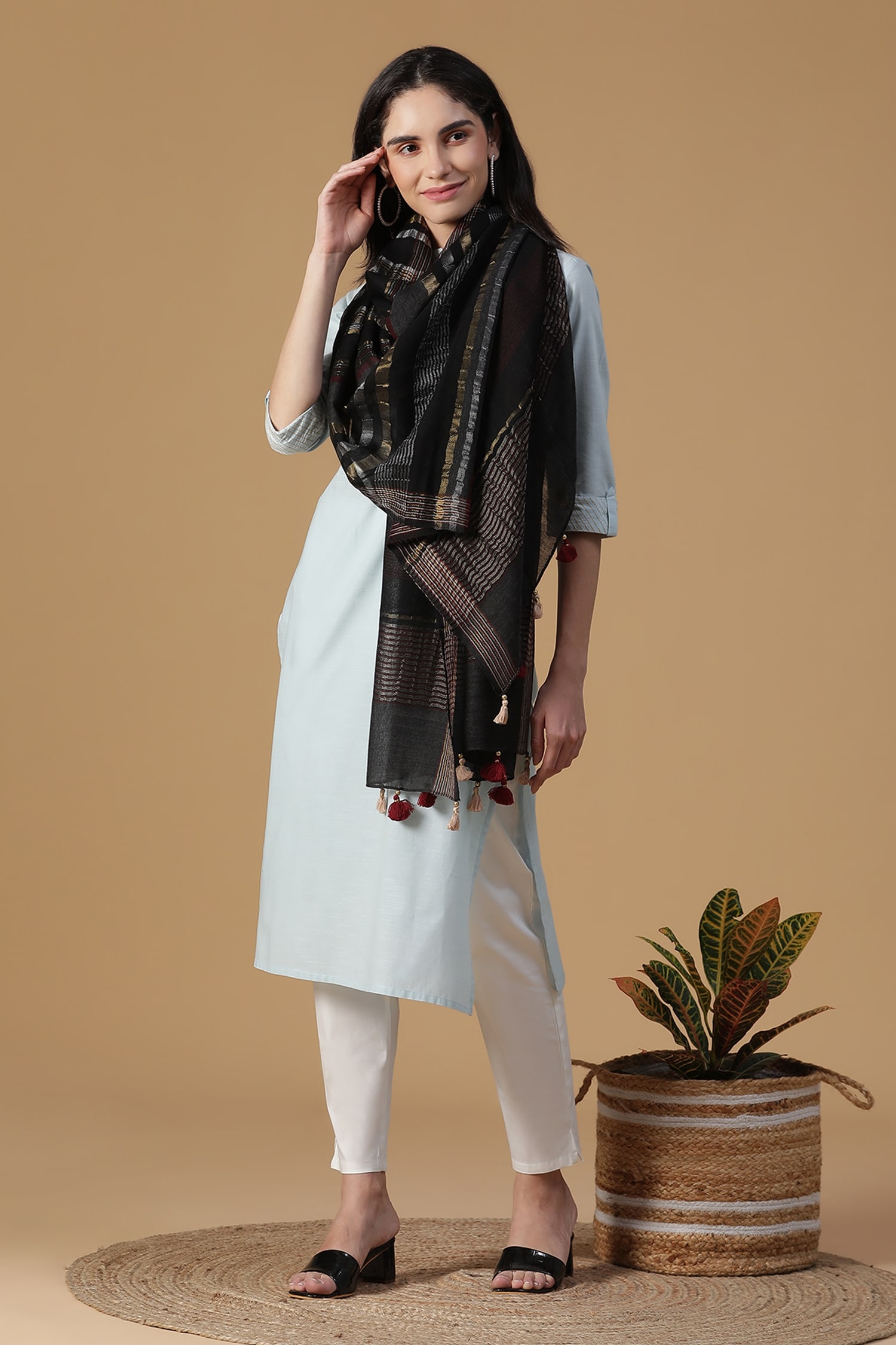 Buy Shingora Woolen Striped Stole Online | Aza Fashions