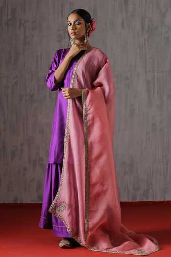 Buy Weaver Story Pink Organza Hand Embroidered Koniya Butti Dupatta ...
