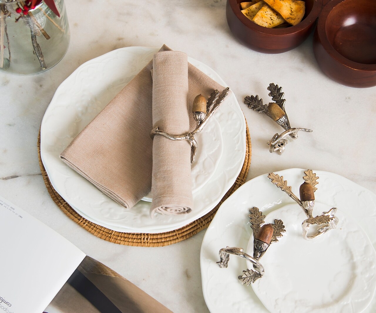 Buy Elm & Oak Chestnut Oak Napkin Rings Set Of 4 Online | Aza Fashions