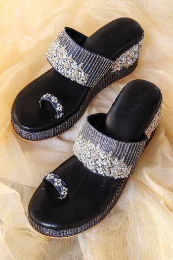 Buy La Fiza Blue Vegan Leather Zaisha Strap Embroidered Wedges Online ...
