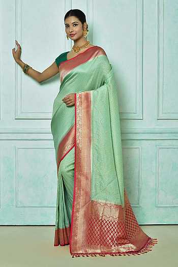 Buy Nazaakat by Samara Singh Green Zari Woven Colorblock Saree Online ...