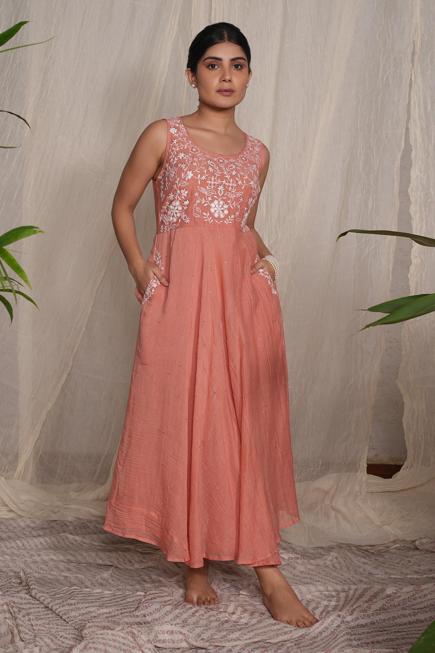 Buy Peach Chanderi Mul Embroidery Mukaish And Thread Paper Chikankari ...