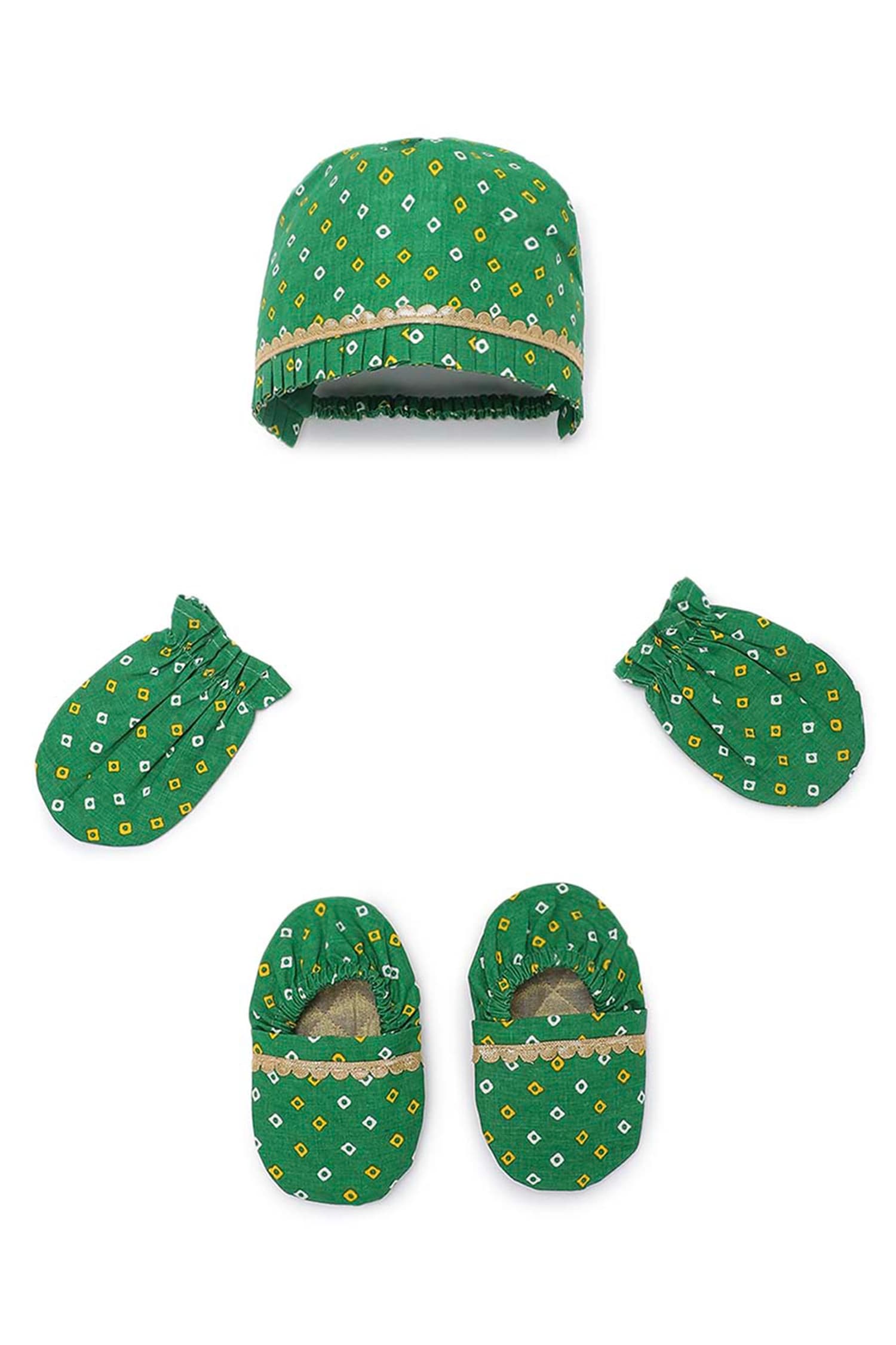 Buy Green Bandhani Print Baby Booties Mittens And Cap Set by Tiber ...