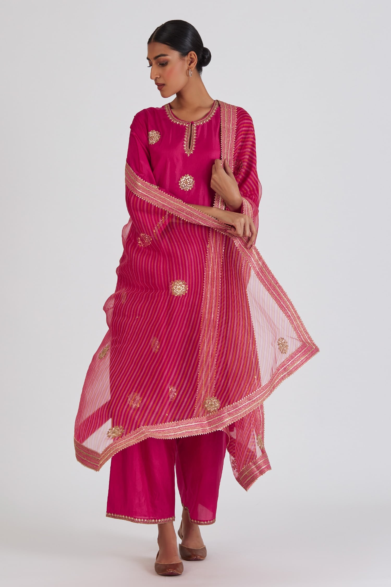 Buy Lajjoo C Pink Organza Aasa Leheriya Pattern Dupatta Online | Aza ...