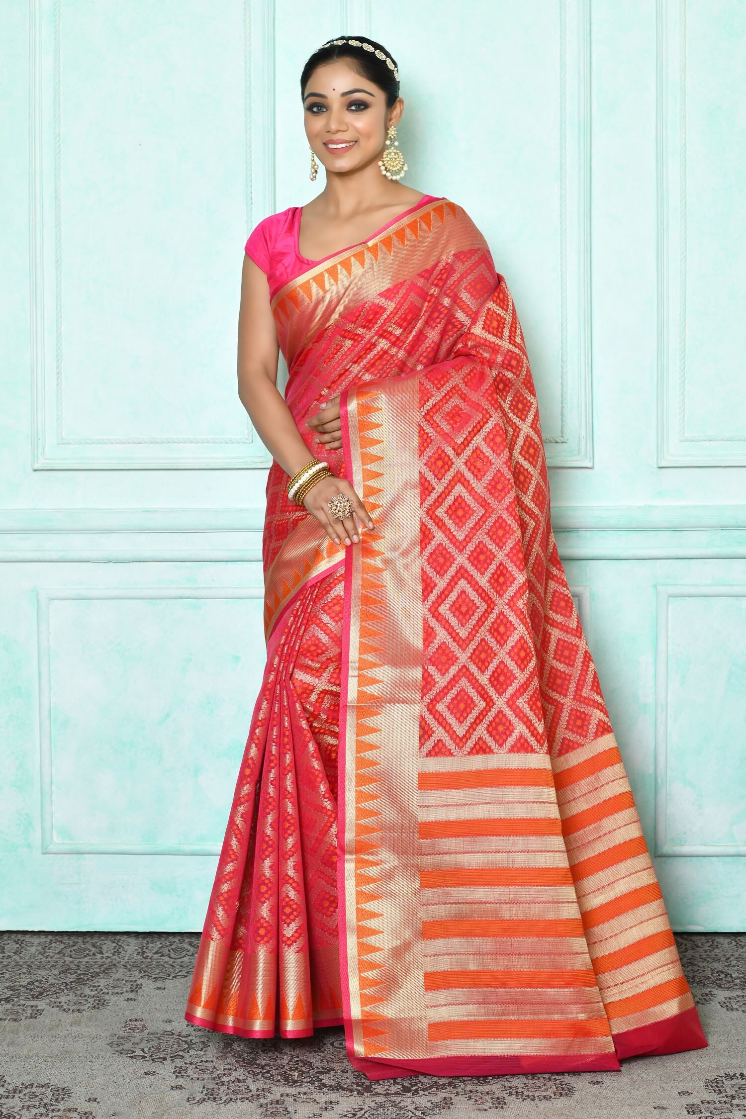Buy Pinki Sinha Red Woven Banarasi Cotton Saree Online | Aza Fashions