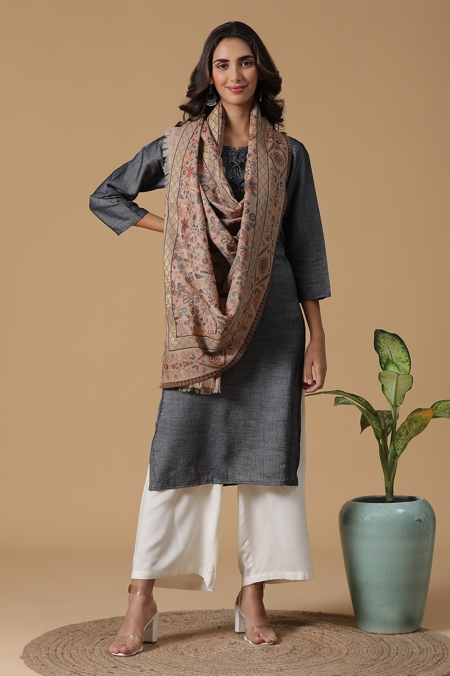 Buy Shingora Woven Floral Kani Shawl Online | Aza Fashions