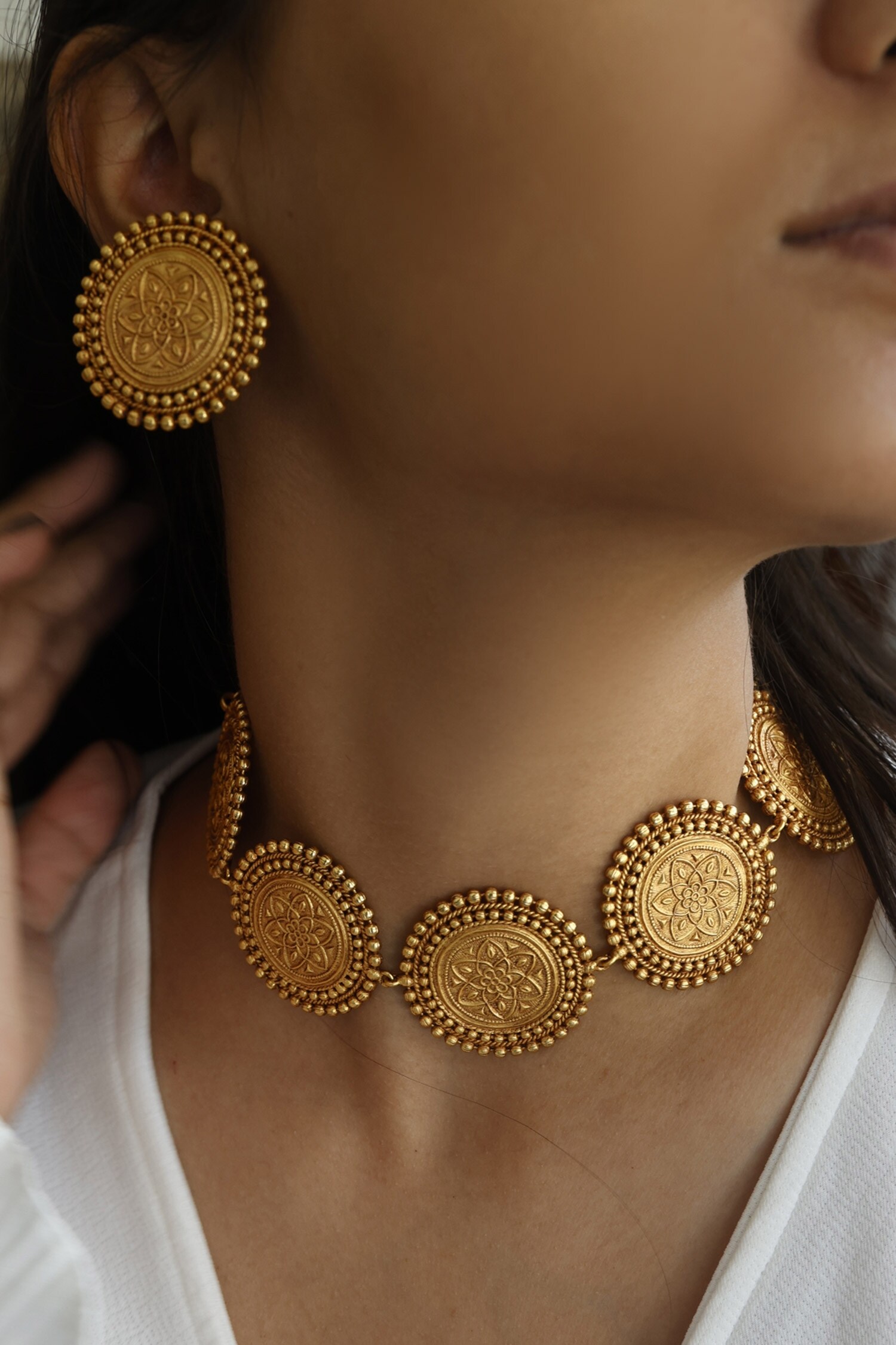 Buy Phiroza Eunice Gold Temple Work Necklace Jewellery Set Online | Aza ...