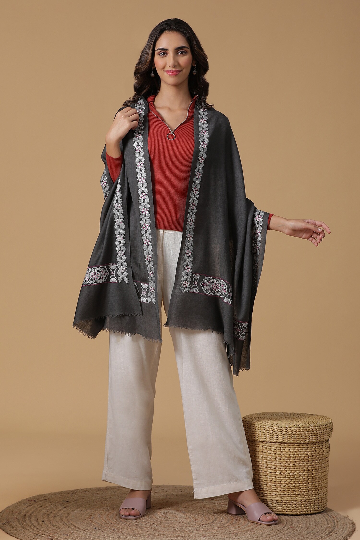 Buy Shingora Border Embroidered Stole Online | Aza Fashions