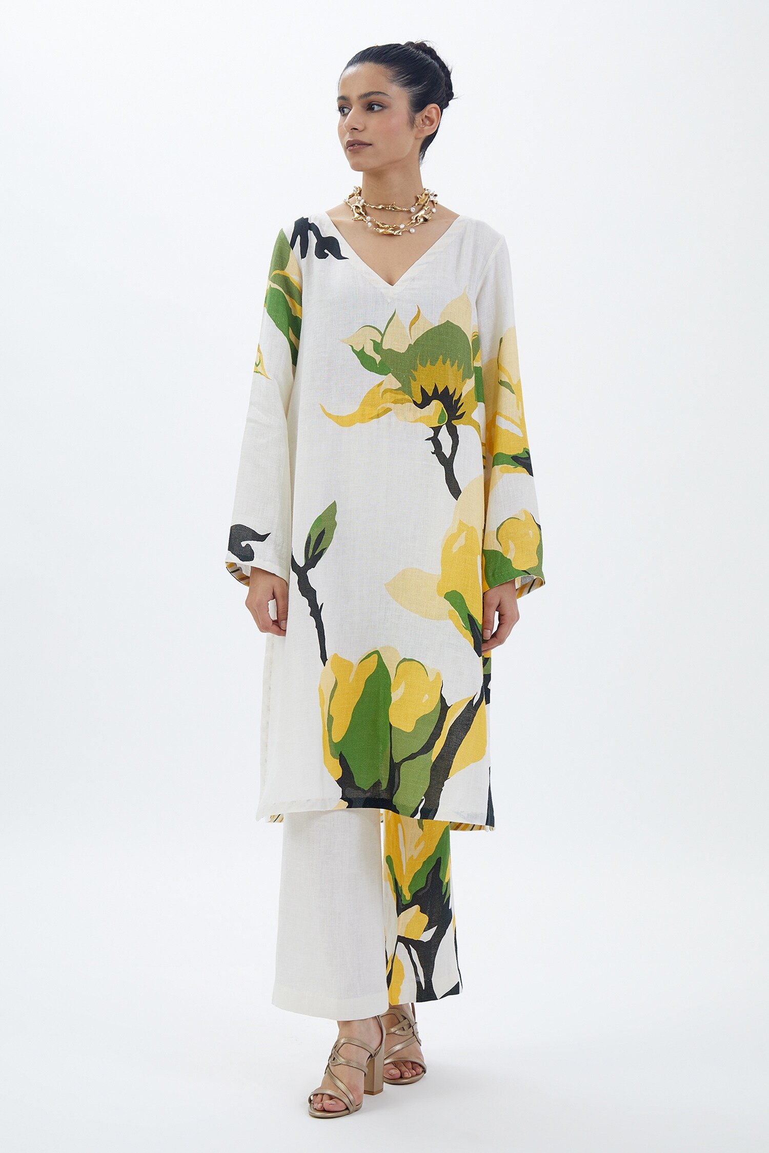 Buy Ivory Linen Floral V Neck Gulistan Kurta And Pant Set For Women by ...