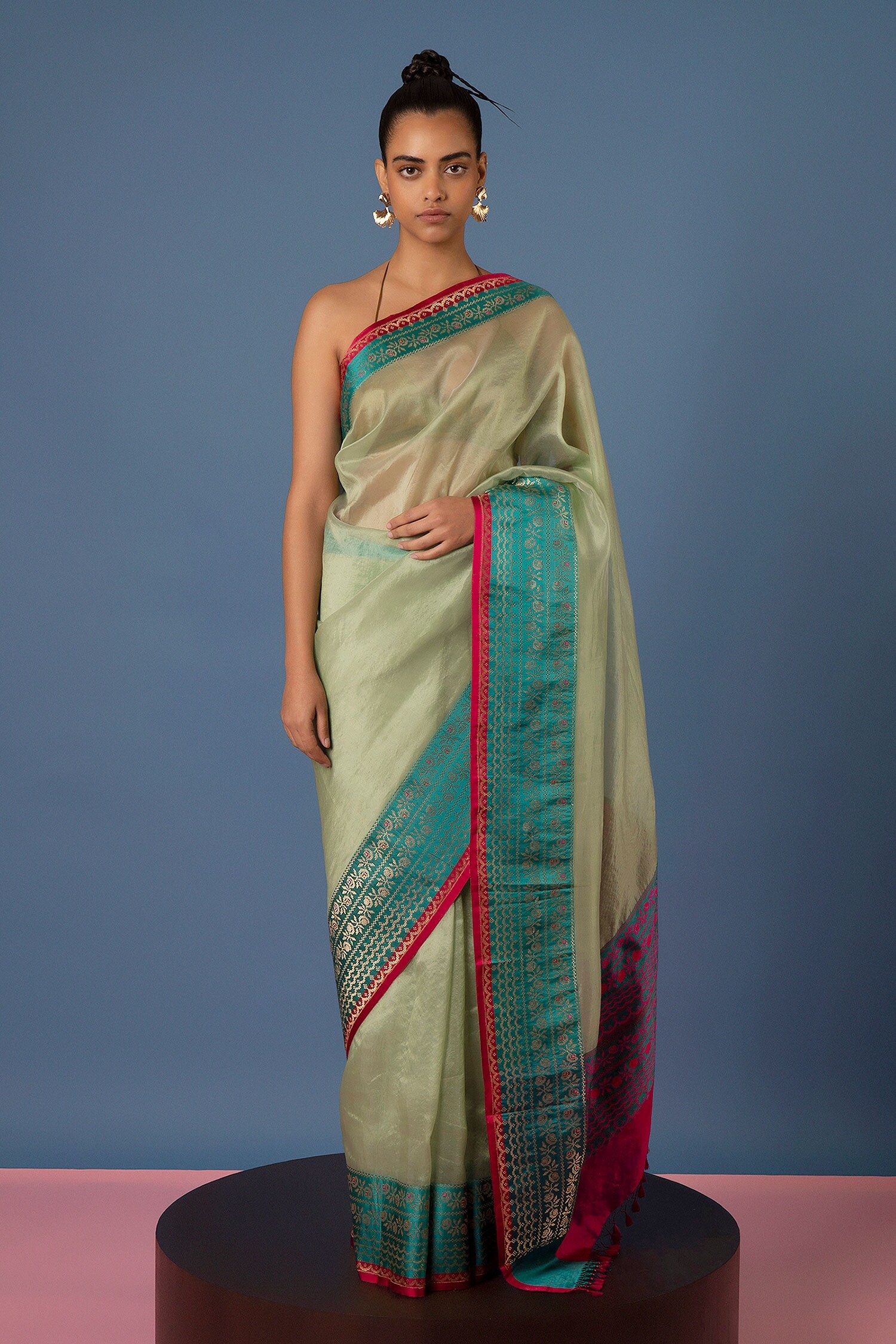 Buy Green Organza Handwoven Floral Patterns Banarasi Kadwa Saree For ...