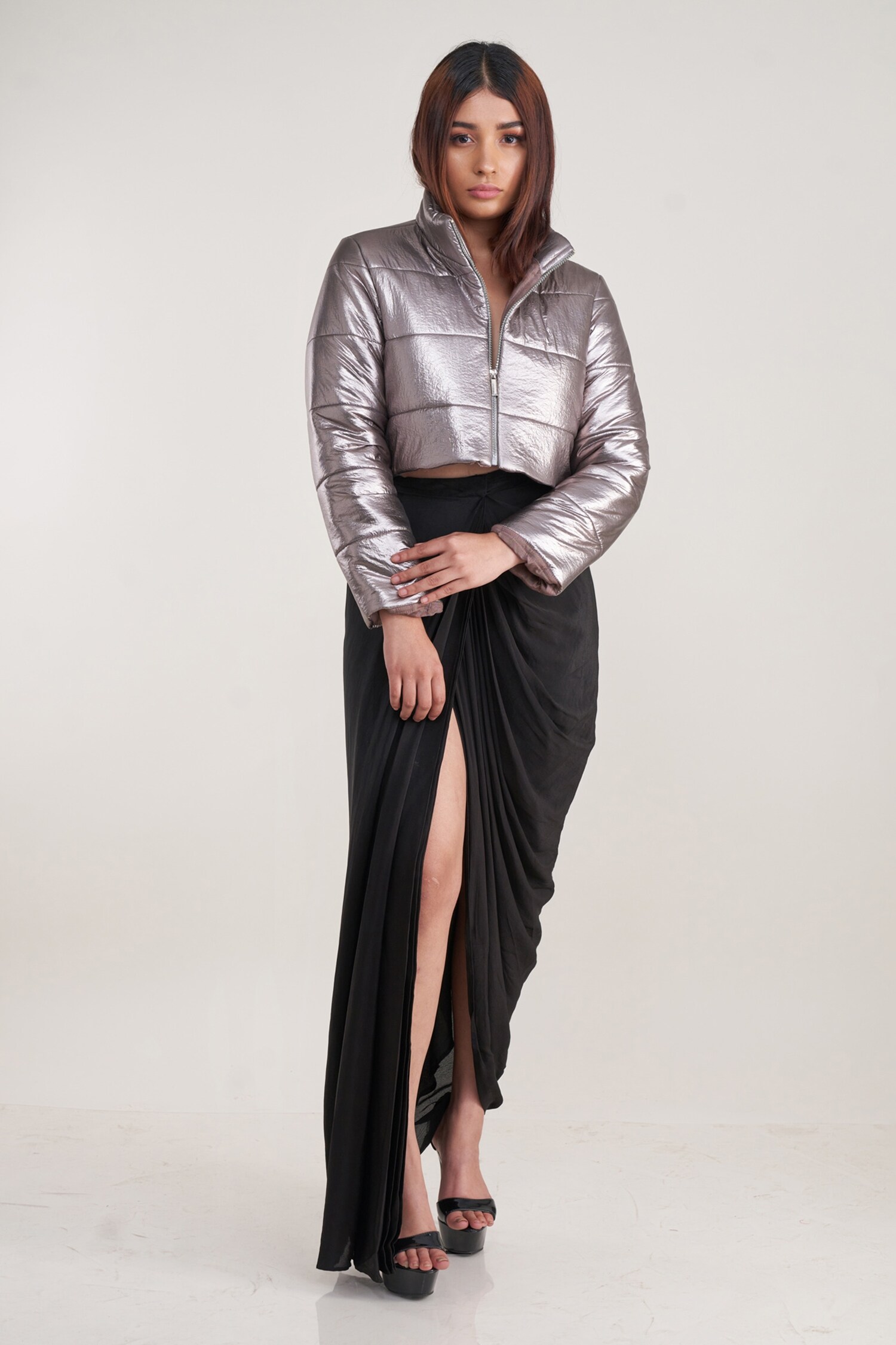 Buy Pooja Bagaria Grey Taffeta Cropped Puffer Jacket Online | Aza Fashions