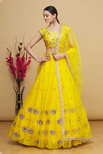 Buy Keerthi Kadire Yellow Floral Embroidered Lehenga Set Online | Aza ...