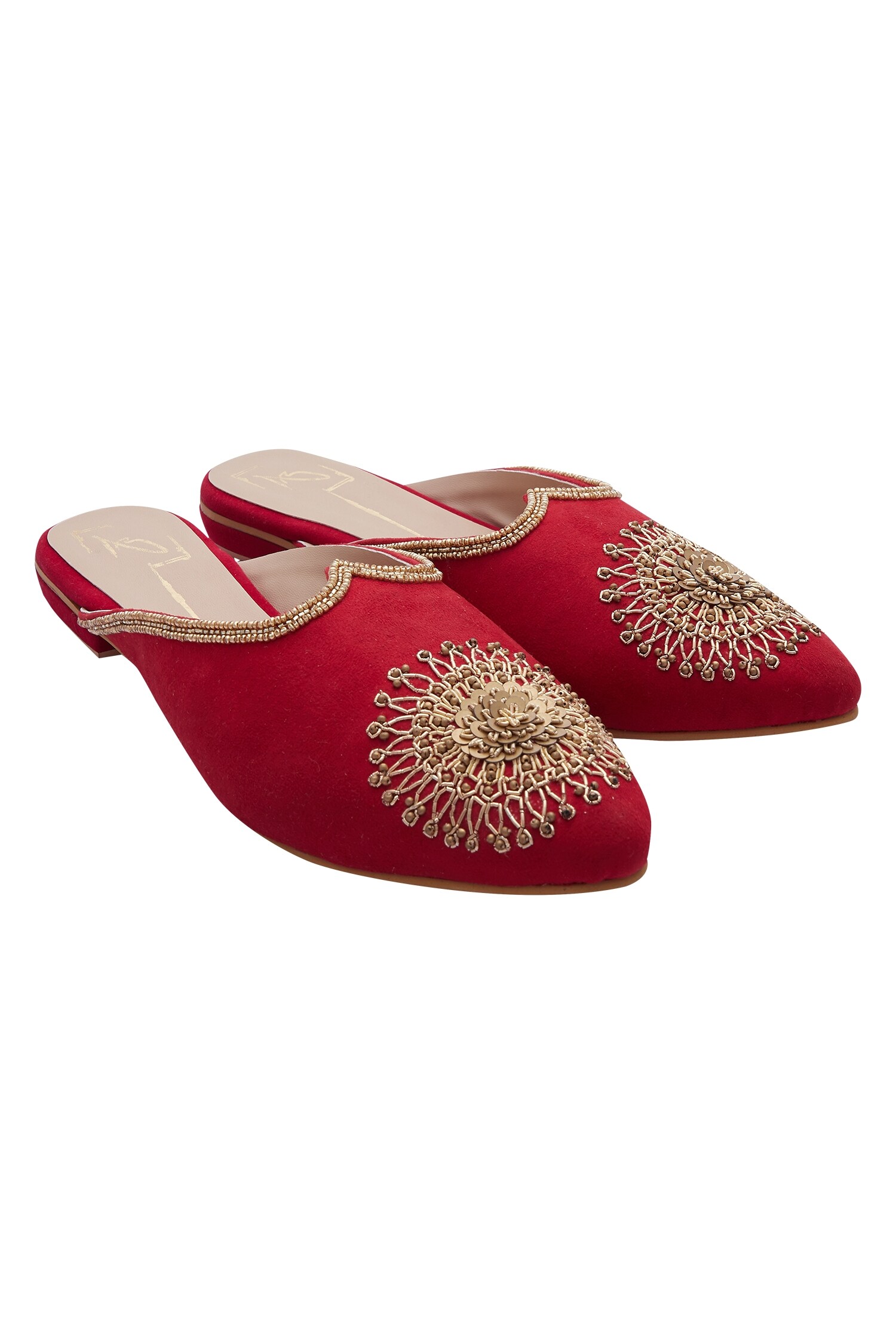 Buy Nidhi Bhandari Embroidered Mojris Online | Aza Fashions