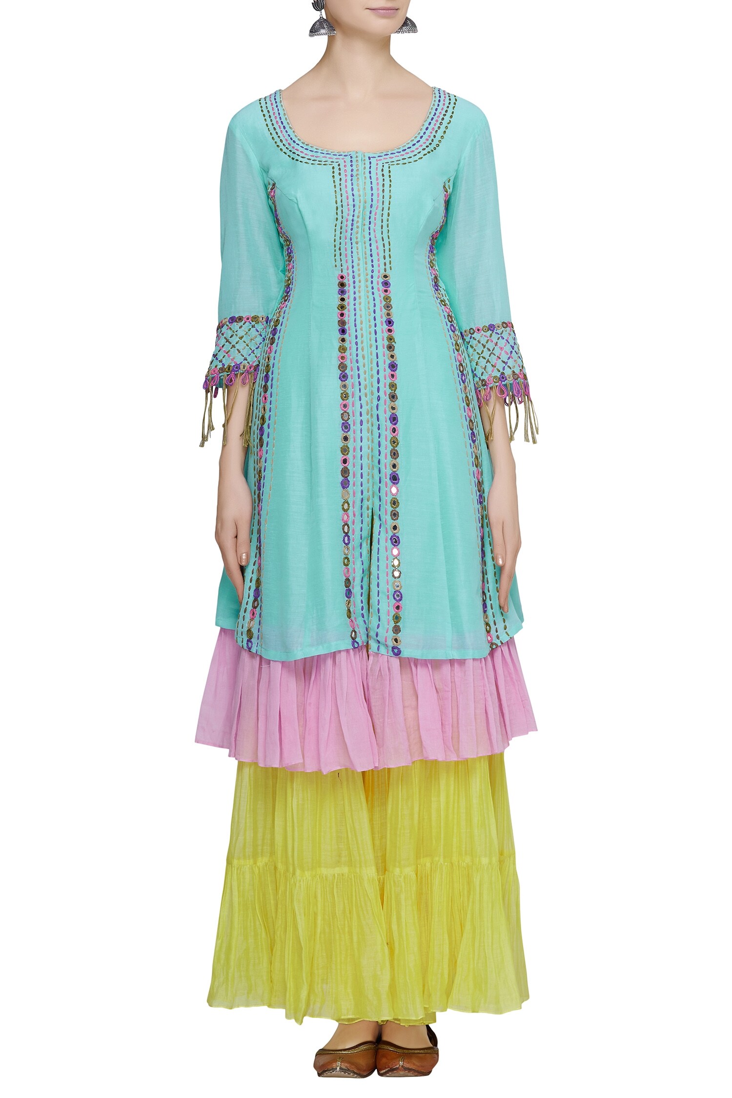 Buy Embroidered Kurta Set by Sonam Luthria at Aza Fashions