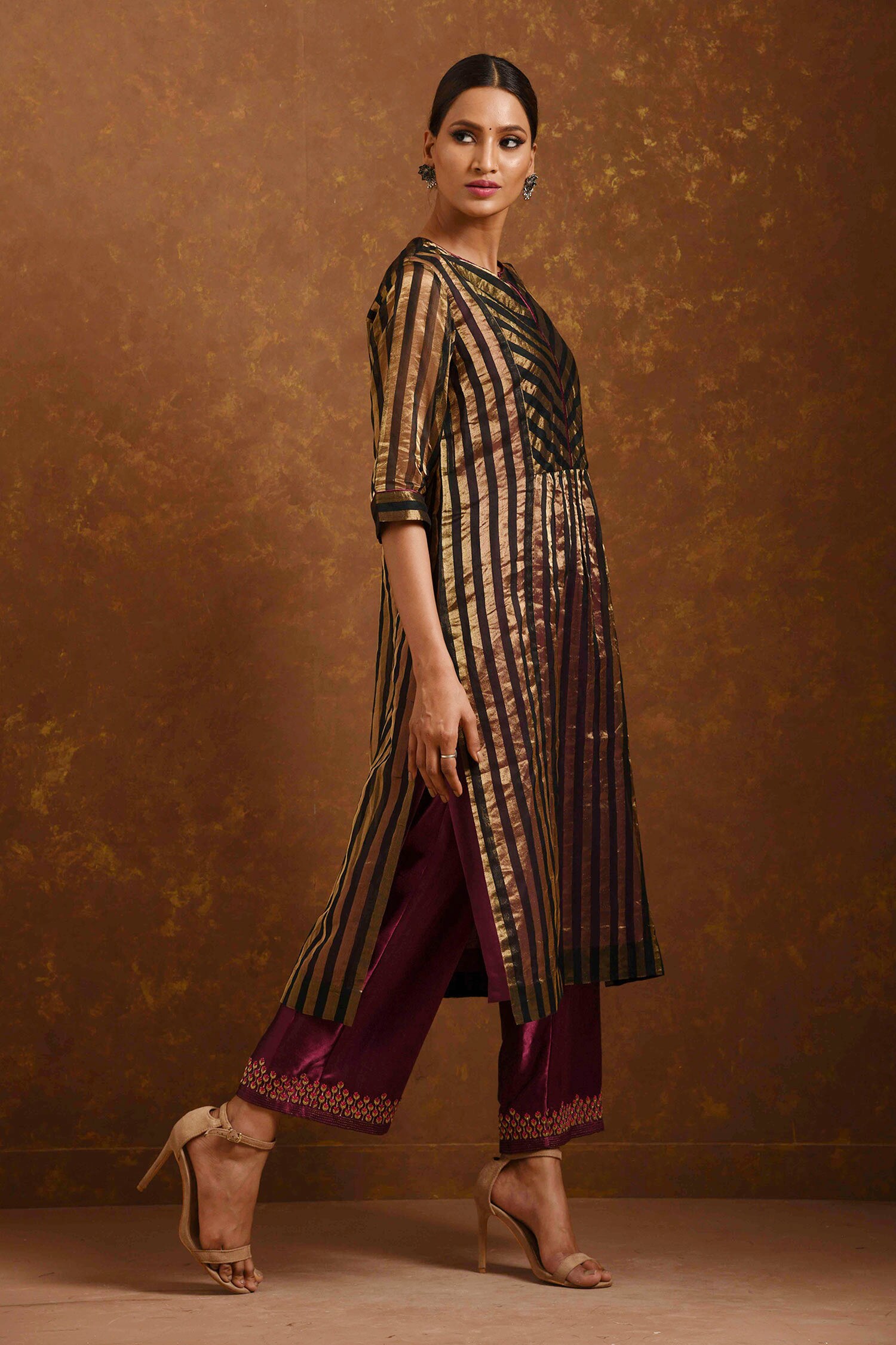 Buy Priti Prashant Black Handwoven Tissue Kurta And Pant Set Online ...