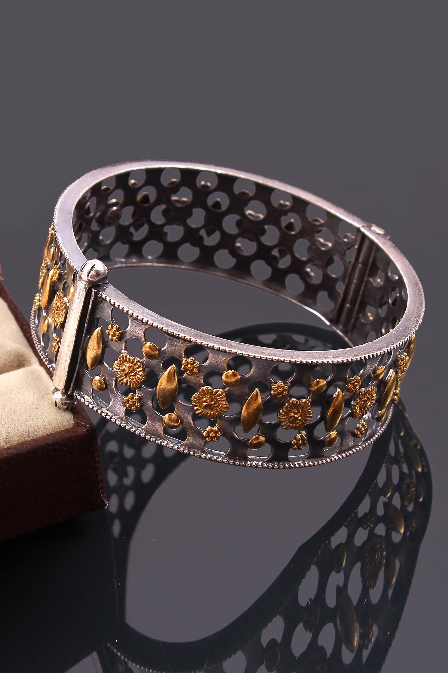 Buy Noor Handcrafted Floral Cutwork Bangle Online | Aza Fashions